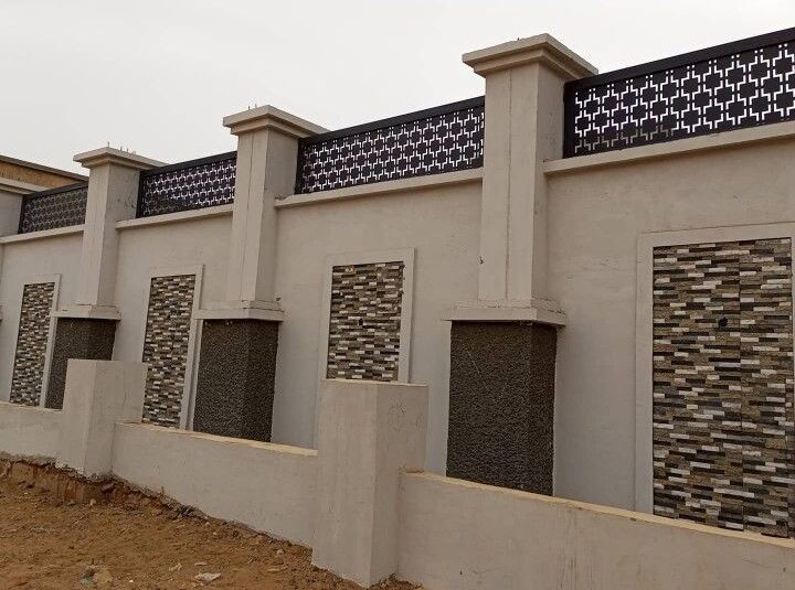 Types of Compound Walls: Construction Methods, Foundations, and Best ...